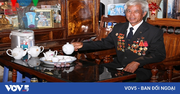 Pak Vi Van Om-Pahlawan Kerja di daerah perbatasan Tay Bac atau daerah ...