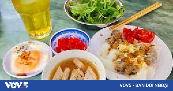 Le banh cuôn de la rue Phan Phu Tiên | VOV5.VN