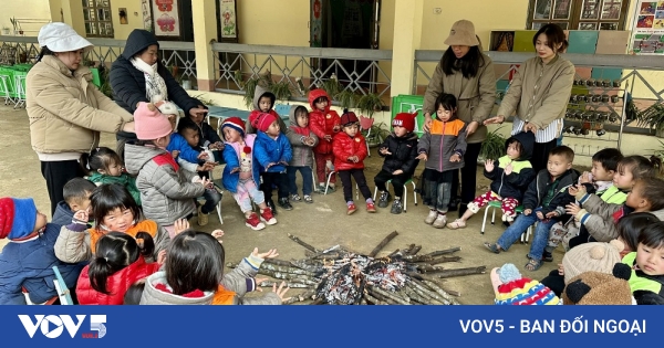 선라성 산악지대 학생의 따뜻한 겨울 | VOV5.VN